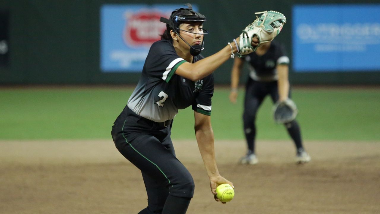 UH's Nakamura, Martinez make Big West softball first team