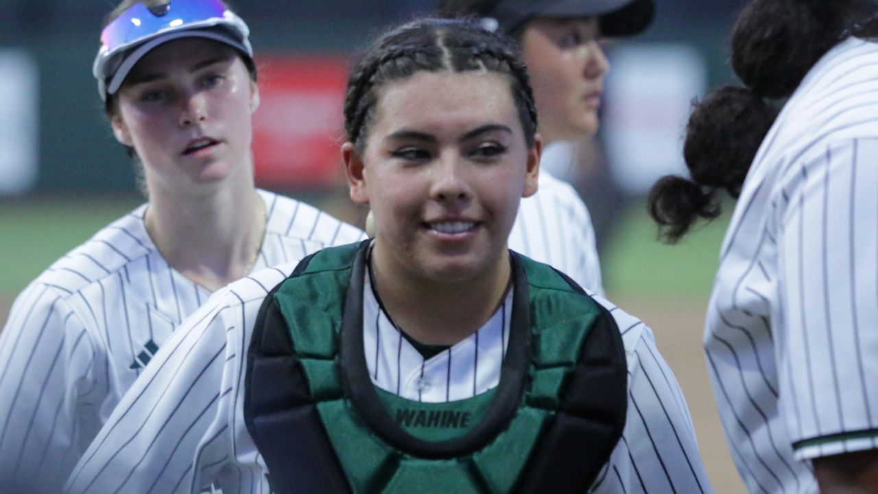 UH's Nakamura, Martinez make Big West softball first team