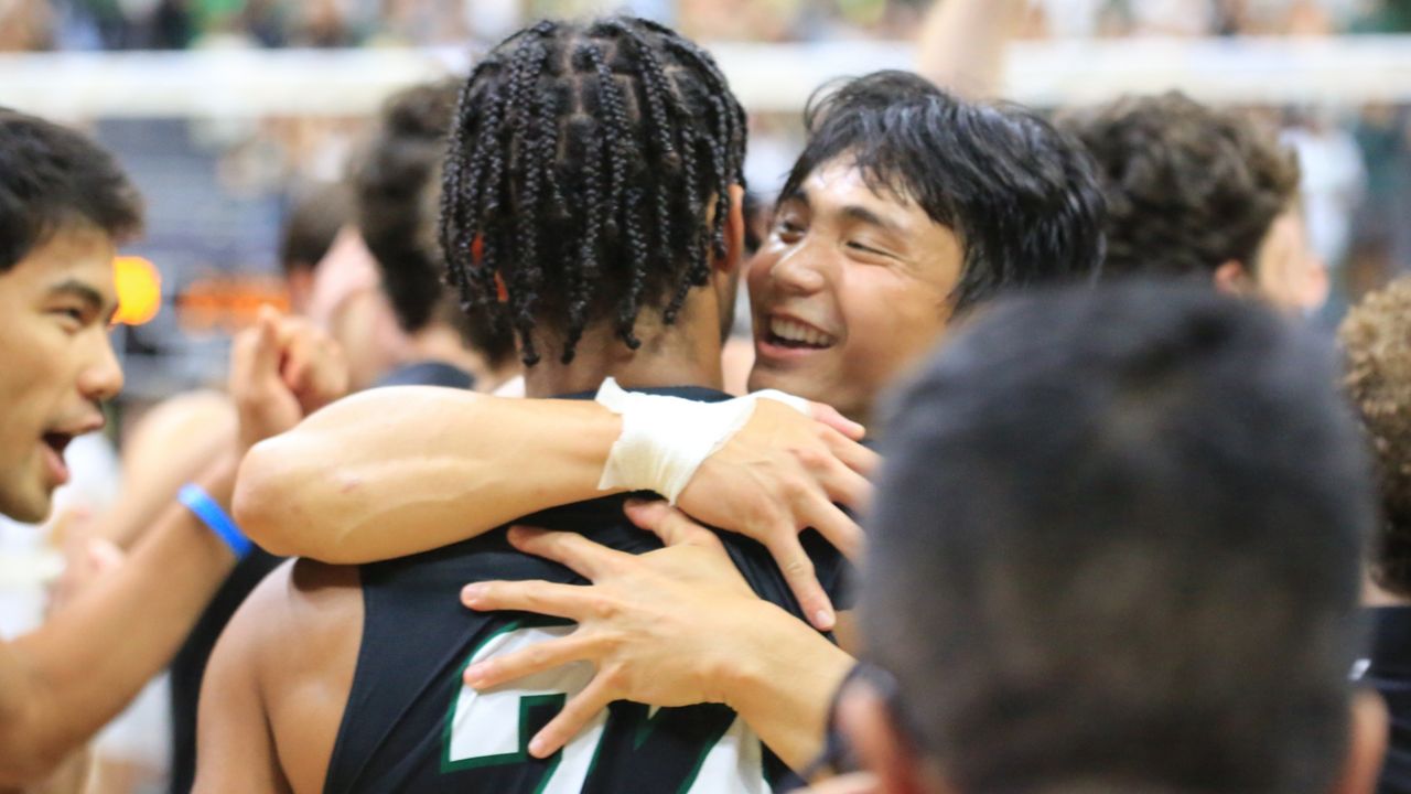 NCAA-bound UH beats Long Beach for Big West tourney title