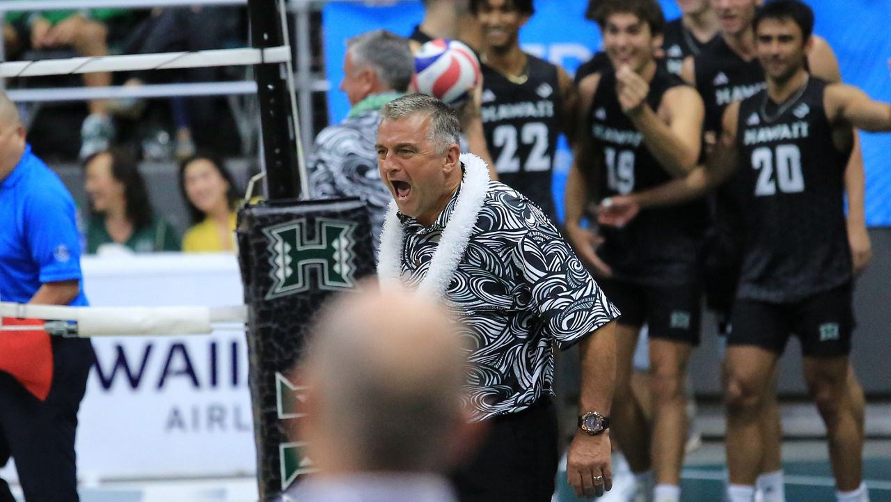 Hawaii men's volleyball team sweeps No. 1 Grand Canyon