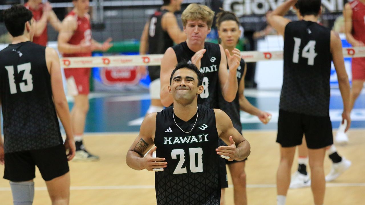 Hawaii men's volleyball beats No. 5 Stanford in 4