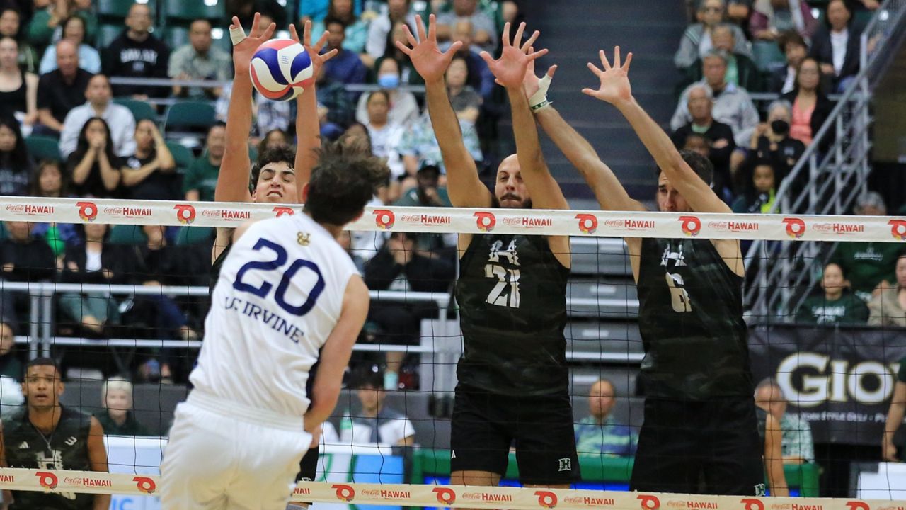 Chakas' injury overshadows UH volleyball defeat of UC Irvine