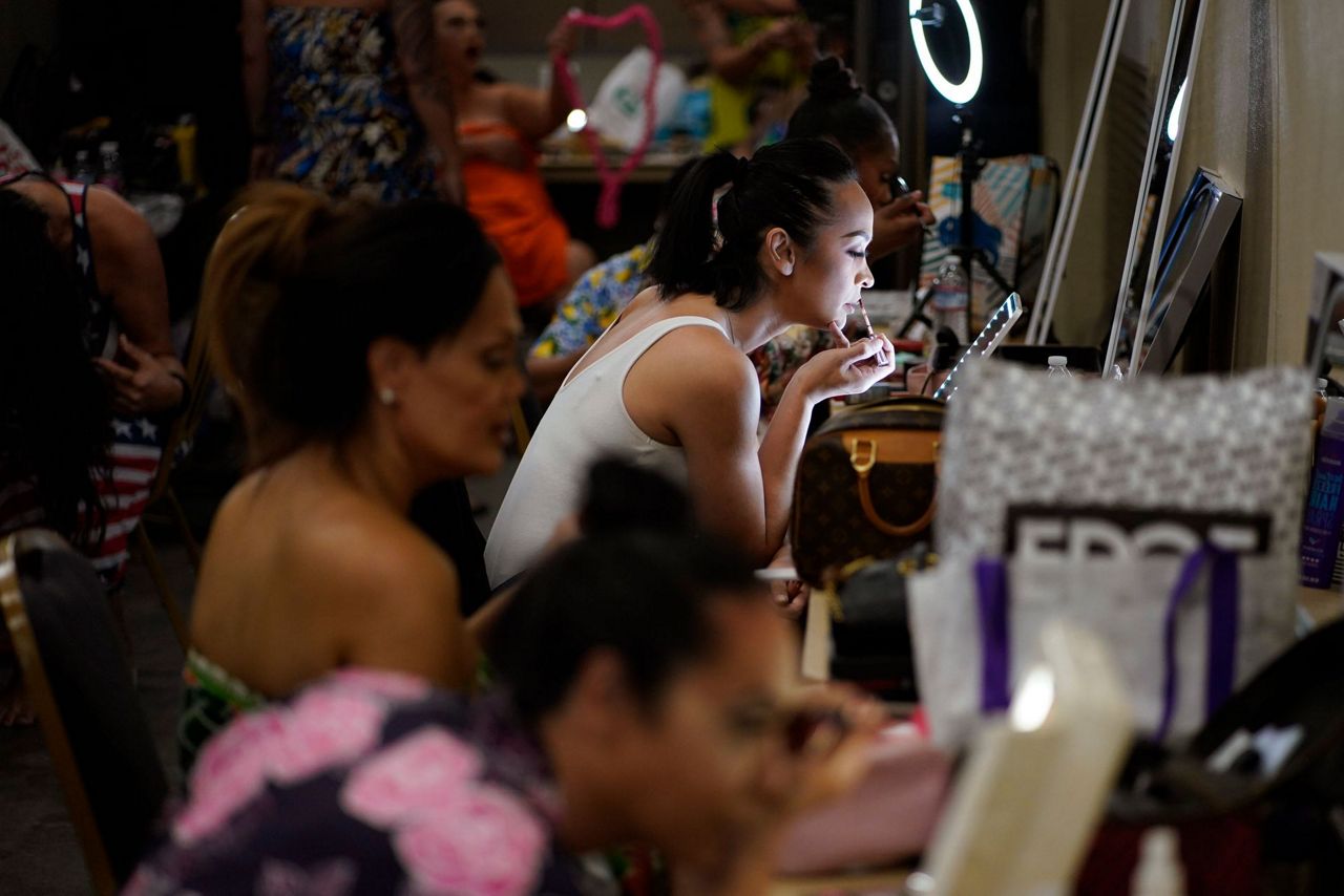 Native Hawaiian drag queens in Las Vegas showcase islands' gender-fluid ...