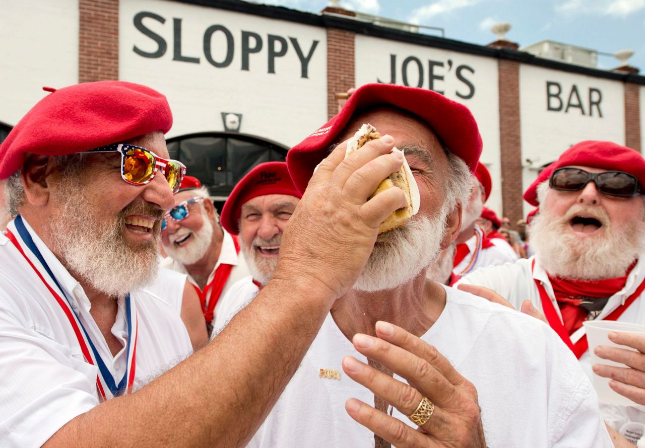 Husband of celebrity chef Paula Deen wins Hemingway contest