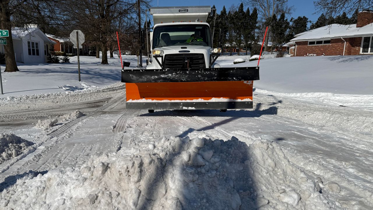 Henderson crews work around the clock clearing snow