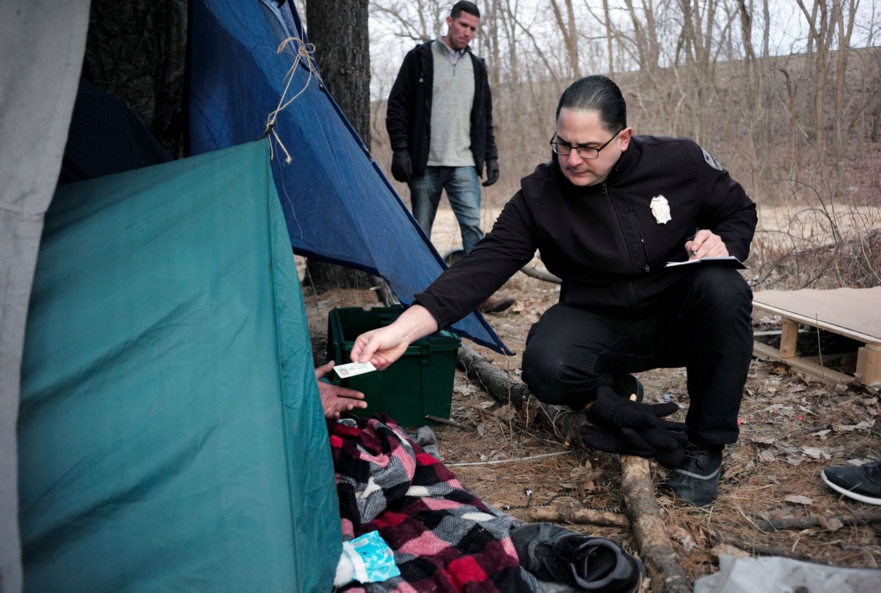 US communities reach out to homeless as liver disease surges