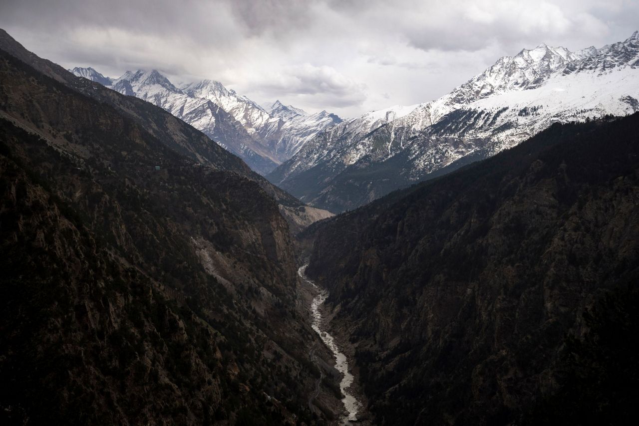 Himalayan glaciers could lose 80% of their volume if global warming not ...