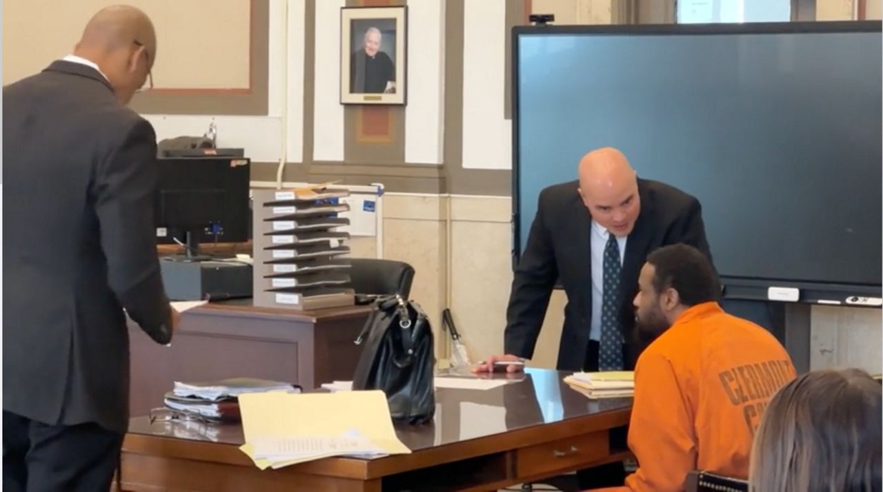 Mental illness finding could reshape Hinton Jr. murder case