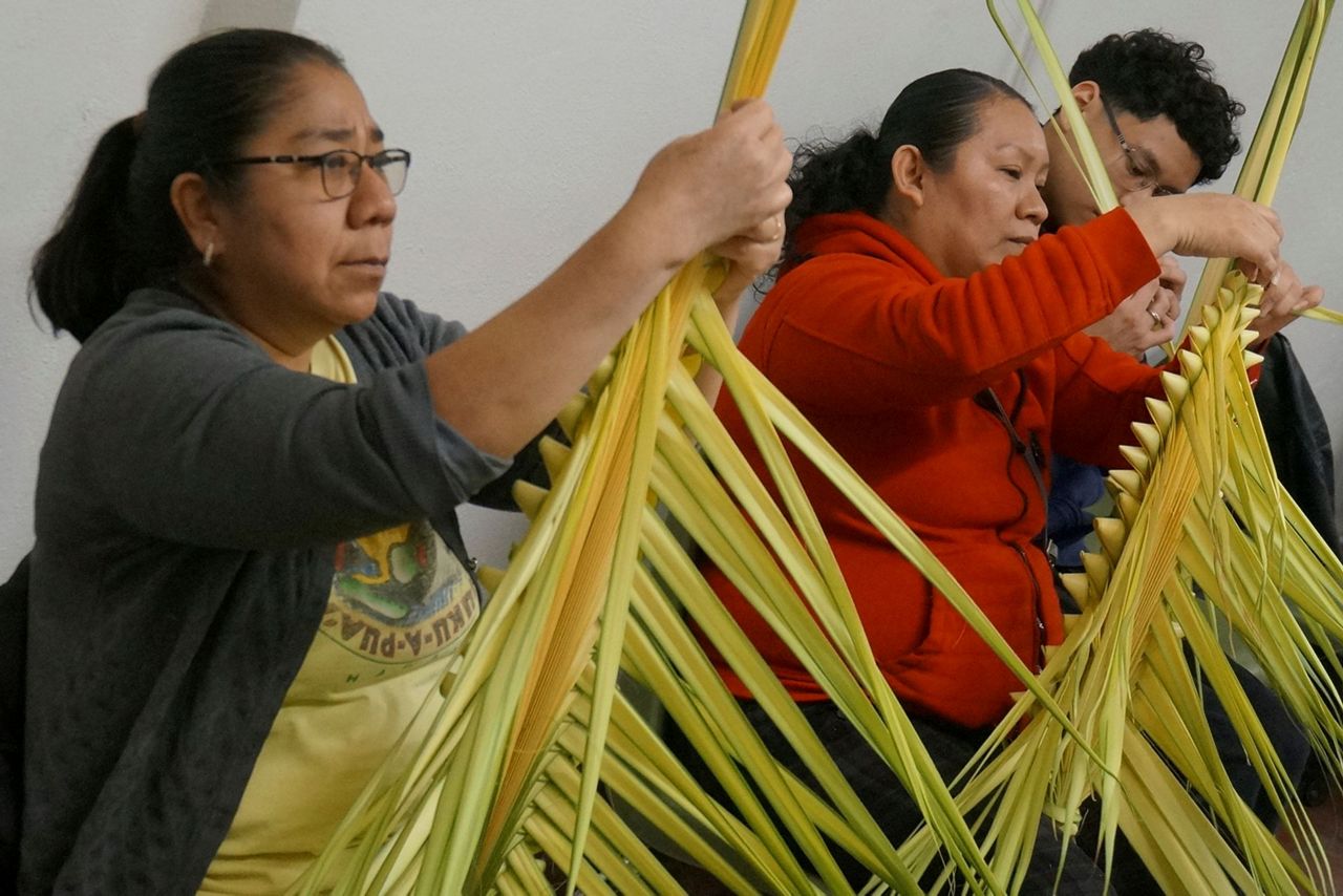 Palm weaving workshops join faith, culture for Palm Sunday