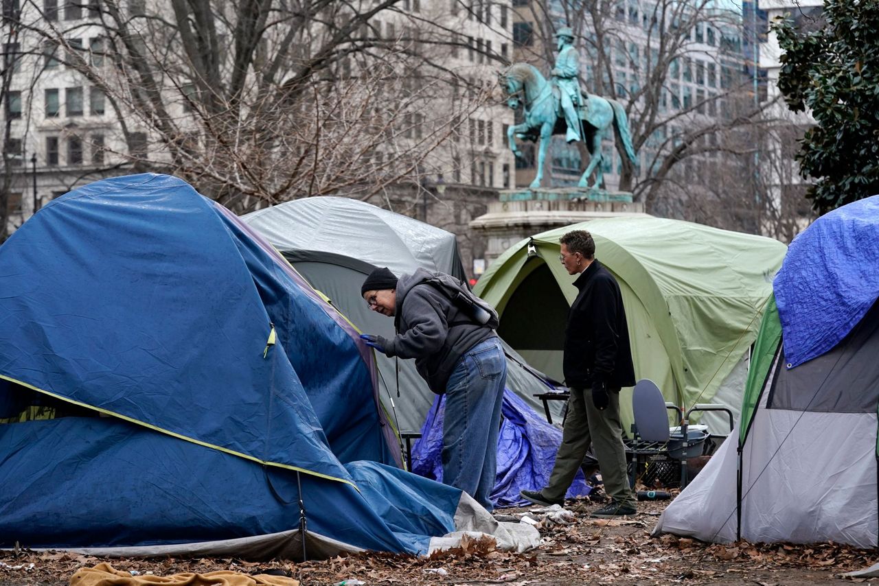 Park Service clears homeless encampment near White House