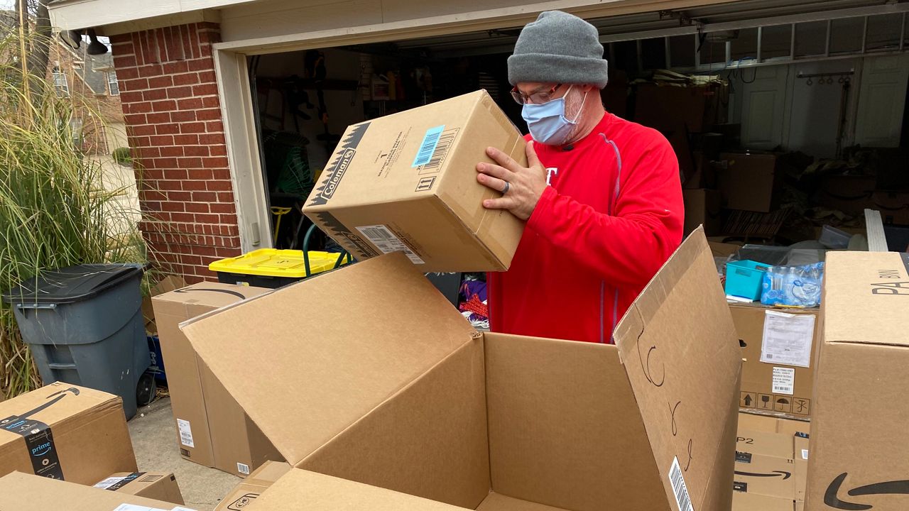 North Texas Man Gives Hundreds of Sleeping Bags to People Experiencing ...
