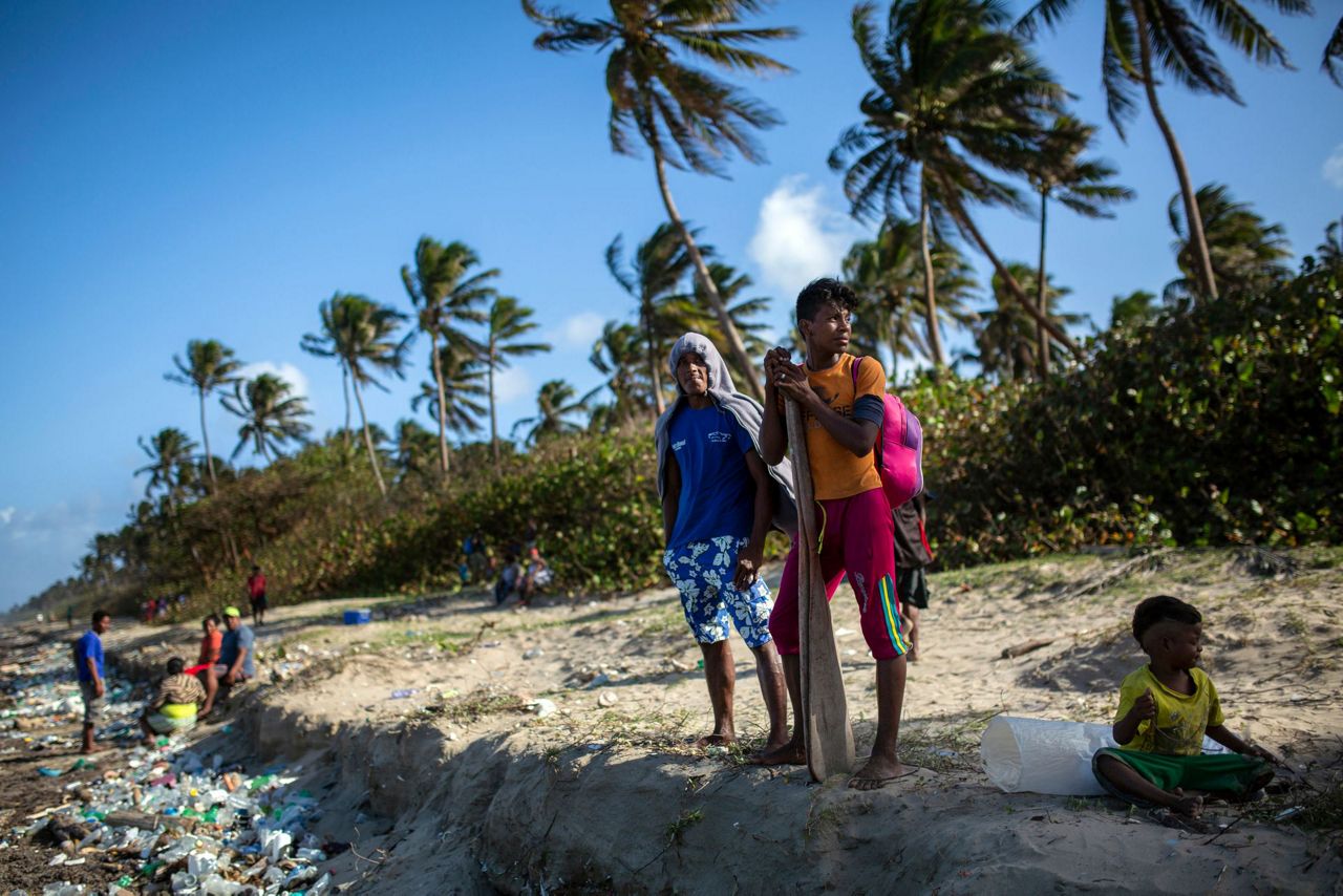 AP PHOTOS: Lobster divers risk injury, death in Honduras