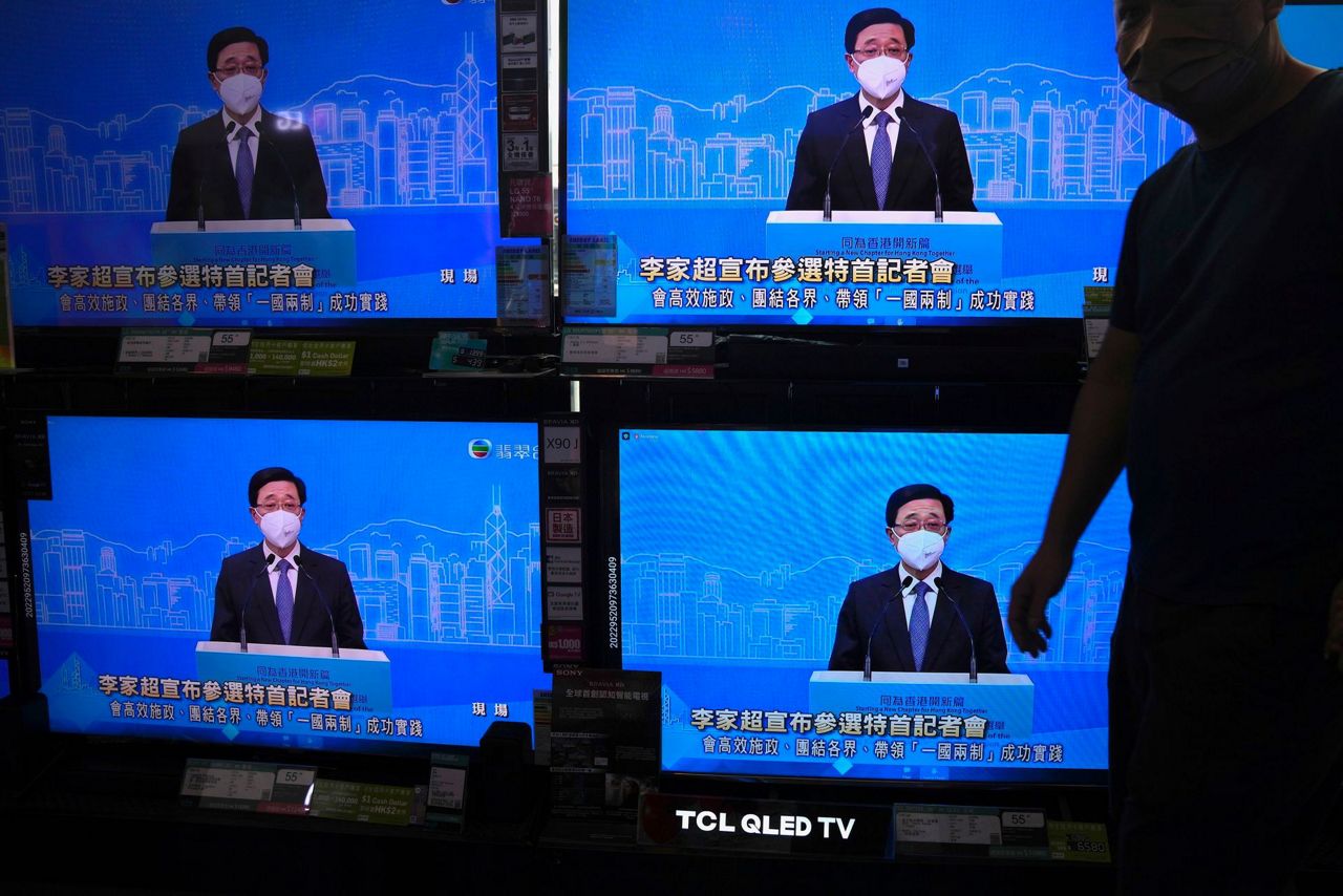 Hong Kong's ex-No. 2 official to stand for leadership polls