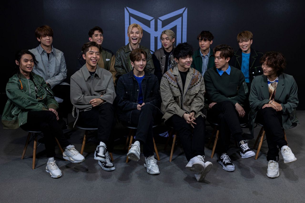 Hong Kong's Mirror launches English song, revives Cantopop