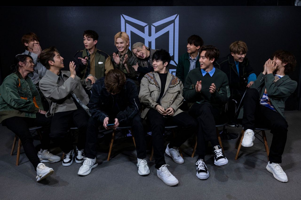 Hong Kong's Mirror launches English song, revives Cantopop