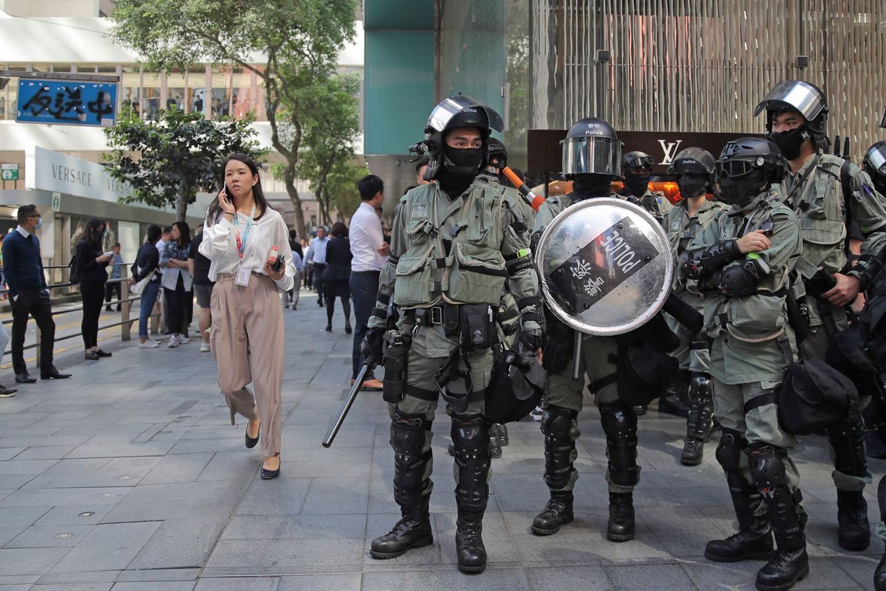 Smash and grab: Crime gangs prey on Hong Kong protests