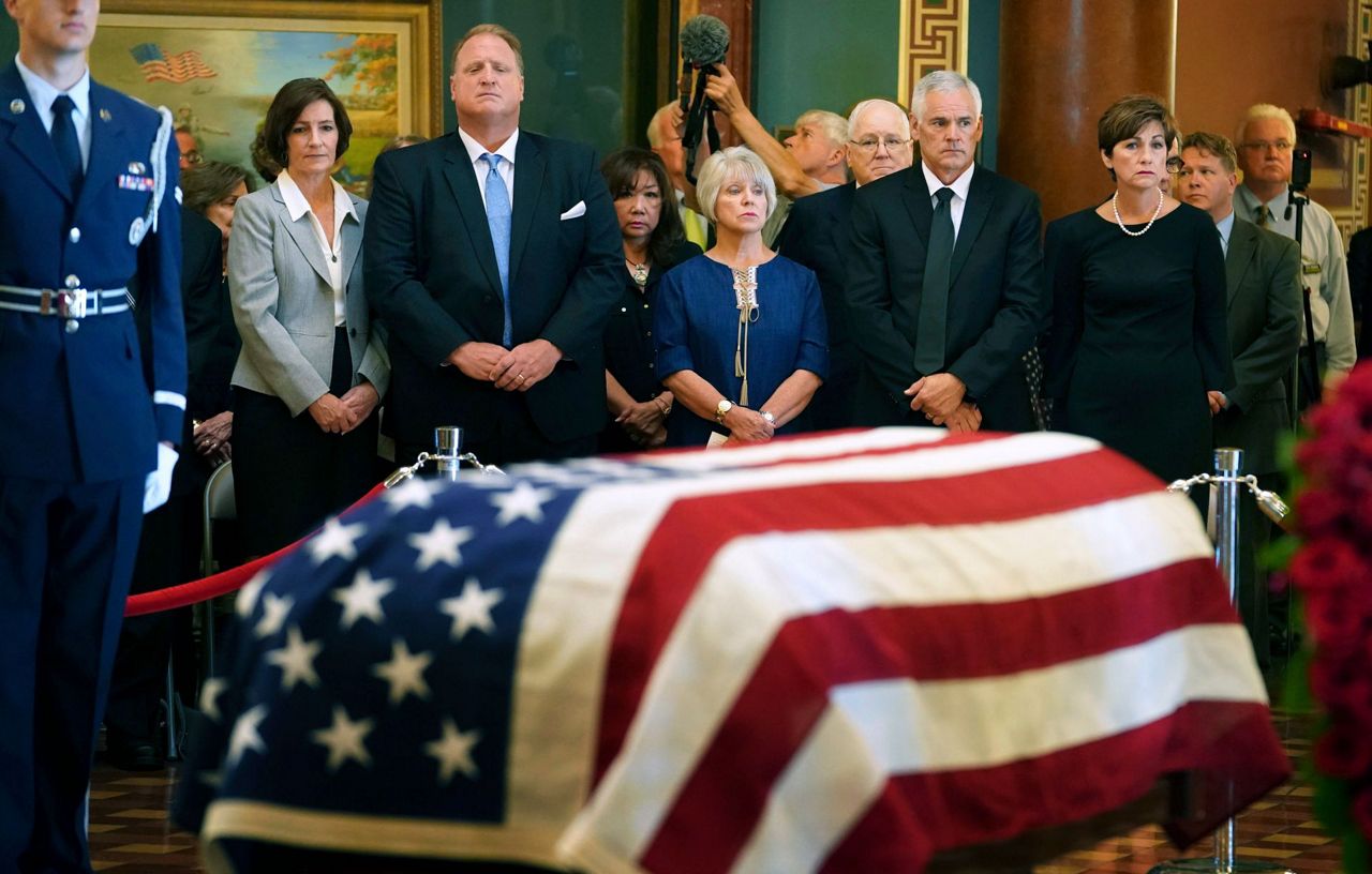 Former Iowa Gov. Ray's legacy contrasts with modern GOP