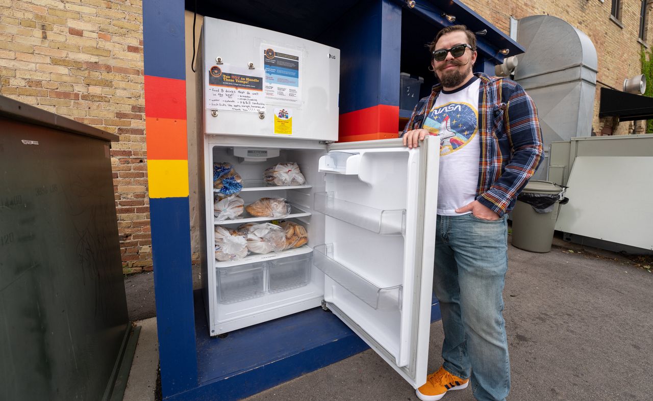 Hope Fridge making a difference in Fox Valley