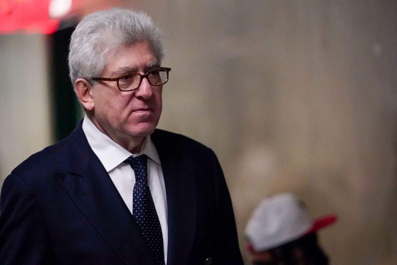 Unpublished Eagles book dished on the band's 1980 breakup, manager says ...