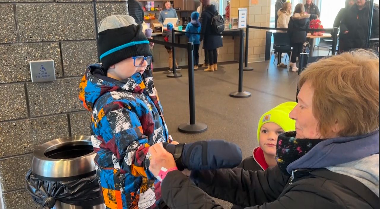 Activity complex offers ice skating in mild winter