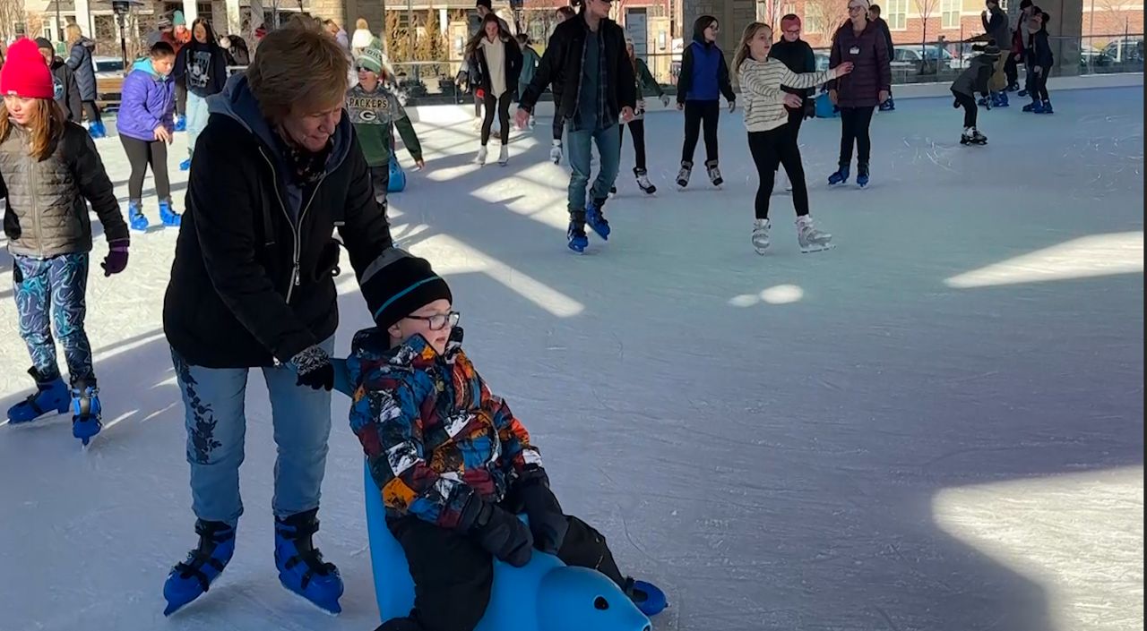 Activity complex offers ice skating in mild winter