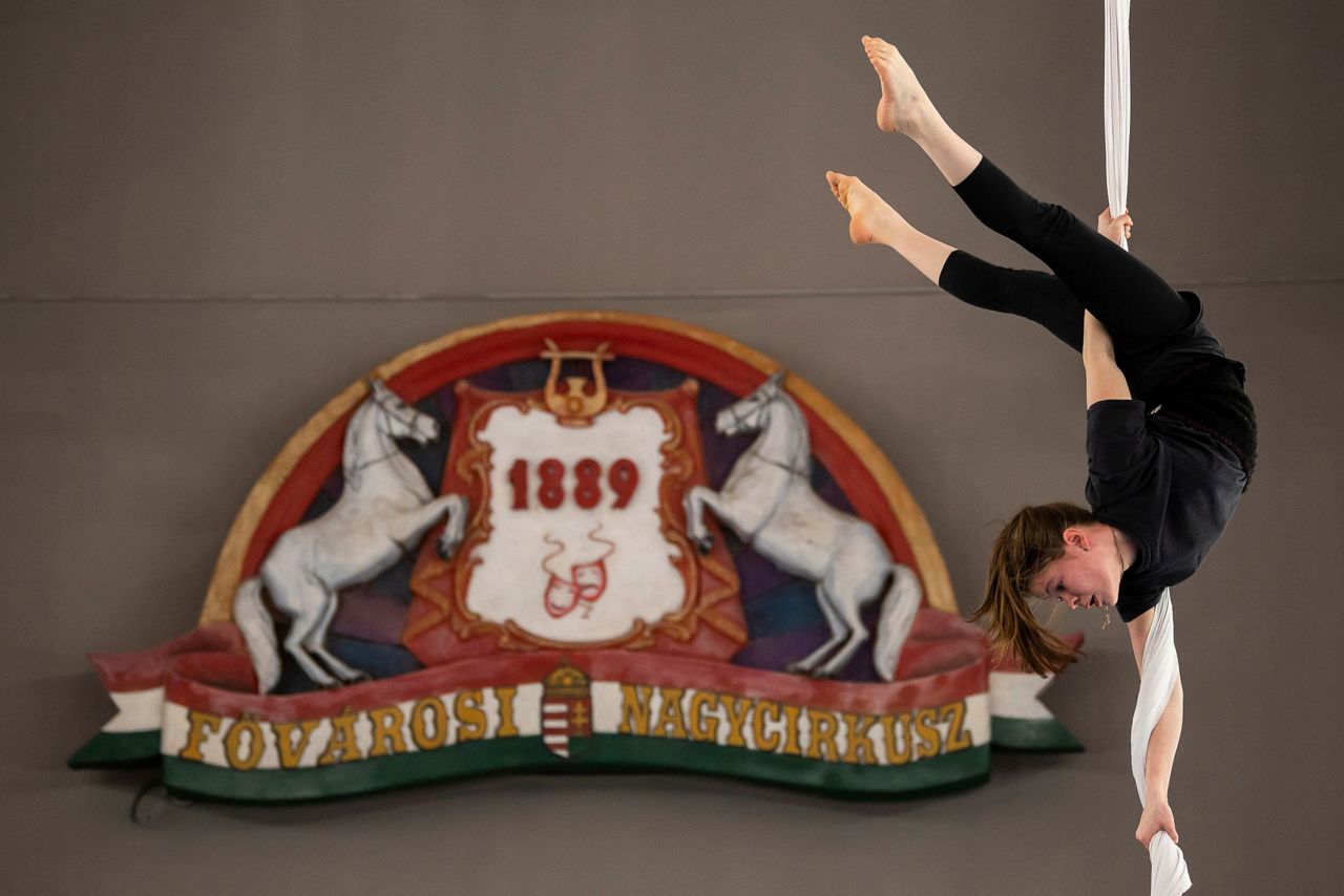 For Ukrainian circus performers, future still up in the air