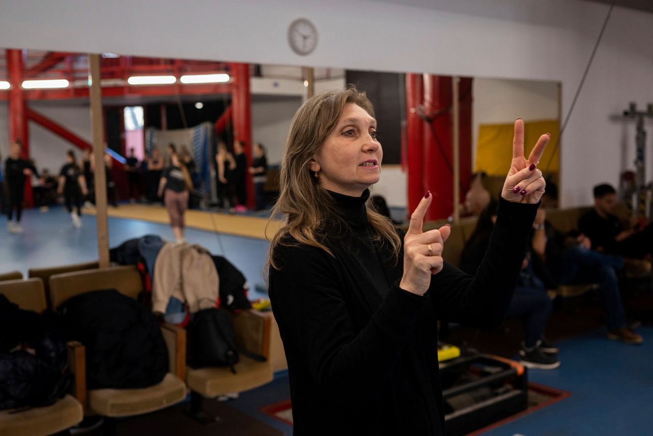For Ukrainian circus performers, future still up in the air