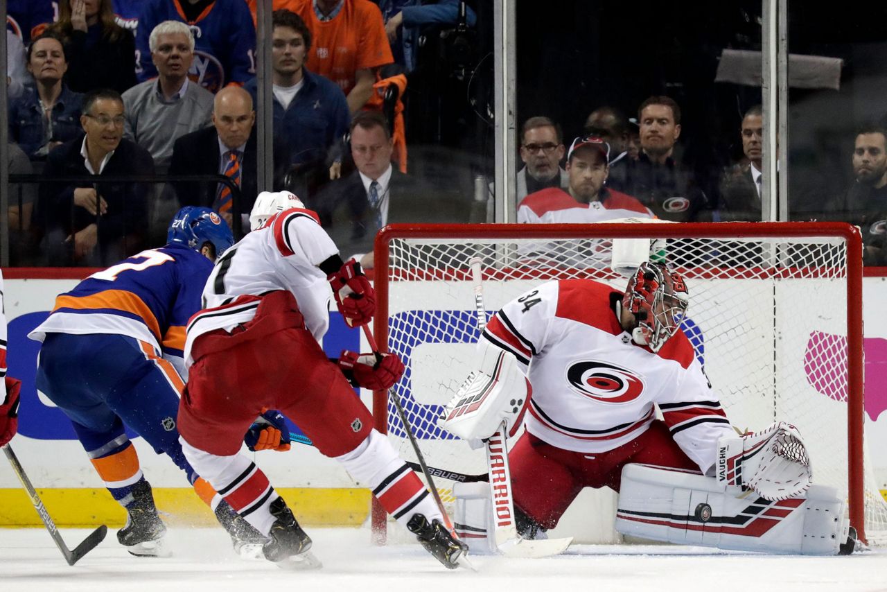 Staal lifts Hurricanes past Islanders 1-0 in OT in Game 1