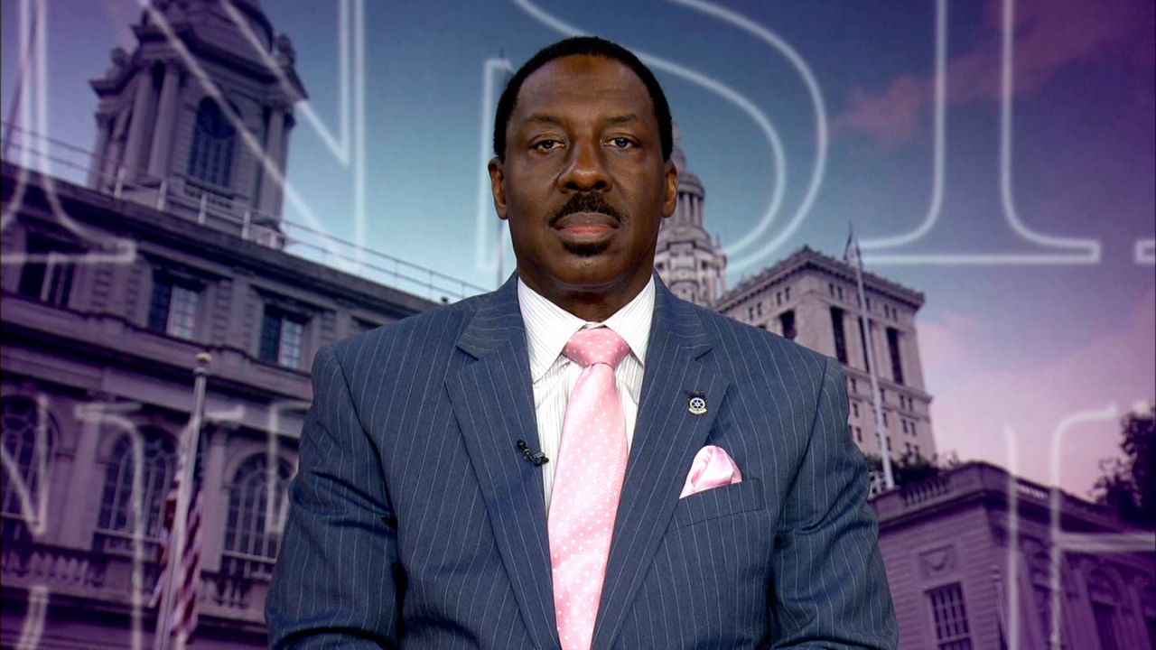 Campaigns seek support from organized labor