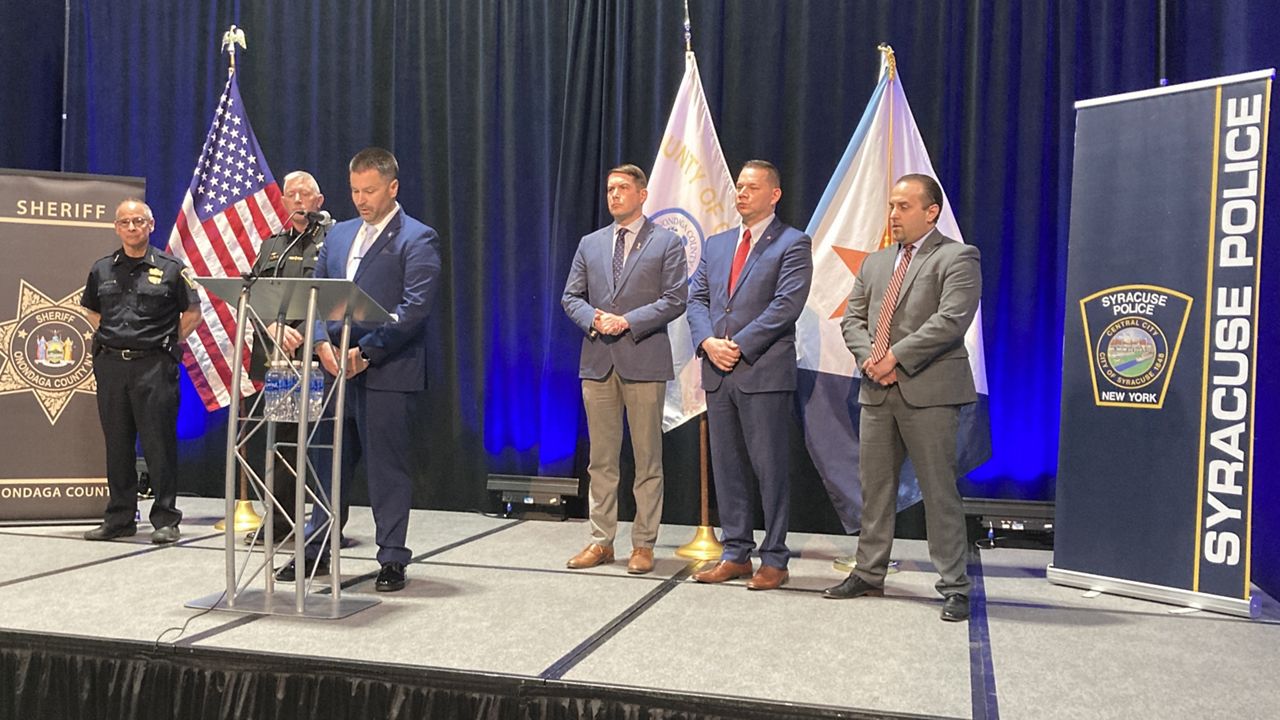 Syracuse officer, sheriff's deputy killed in Salina shooting