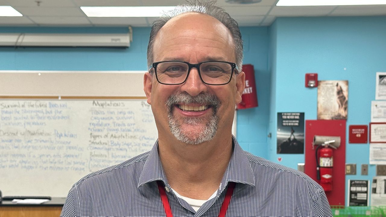 Tavares teacher tells students education gives you choices
