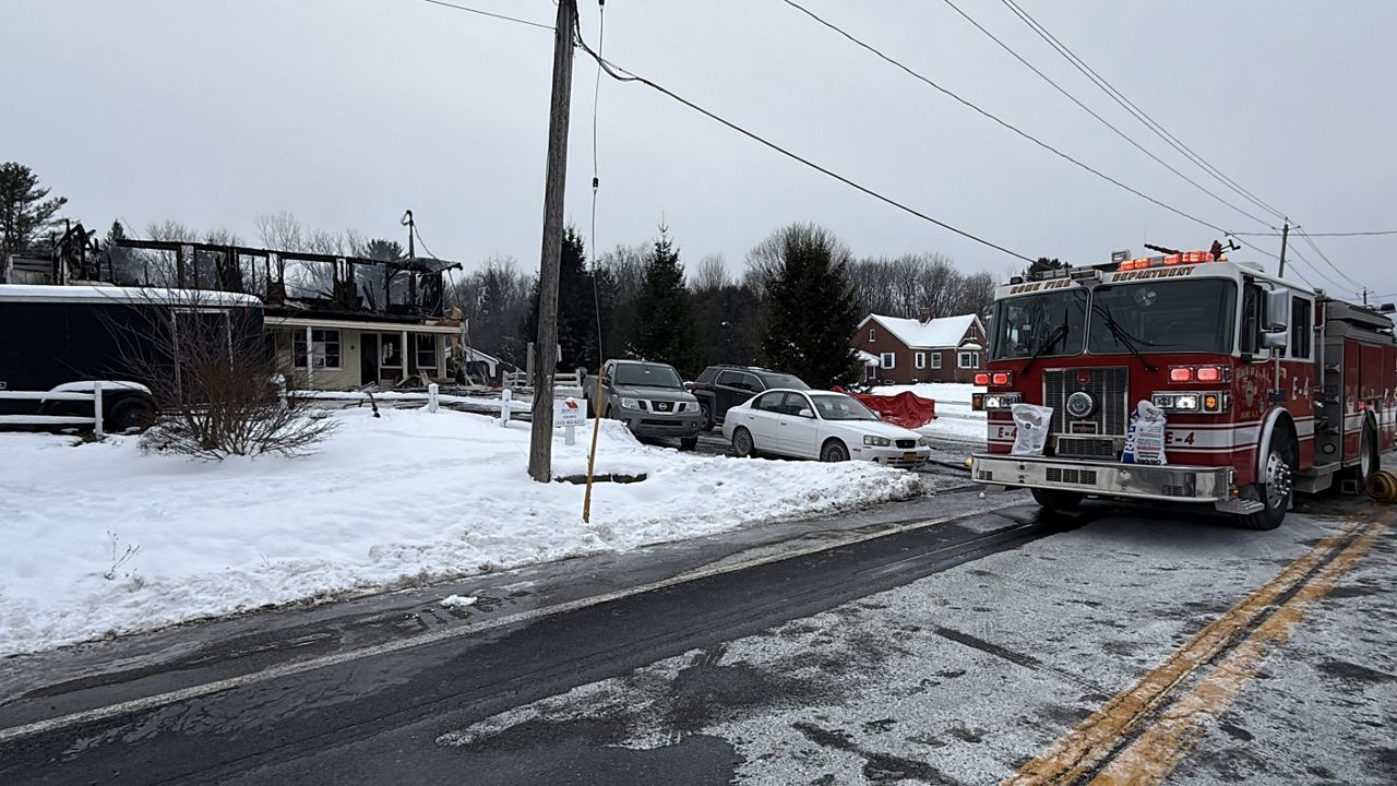 Death toll in Rome fire rises to 2, sheriff's office says