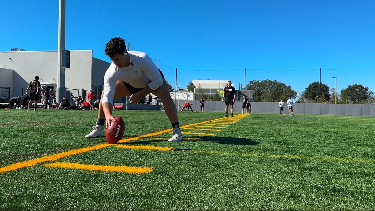 Special Teams U hosts 2-day long-snapping camp