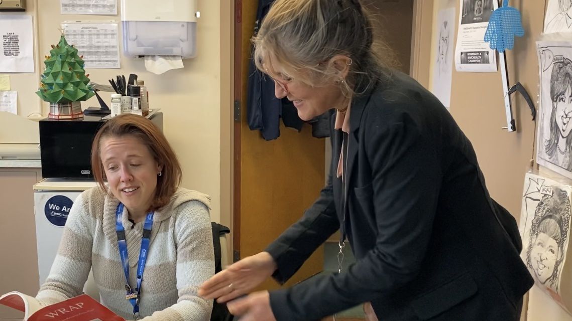Woman uses her mental health struggles to help others
