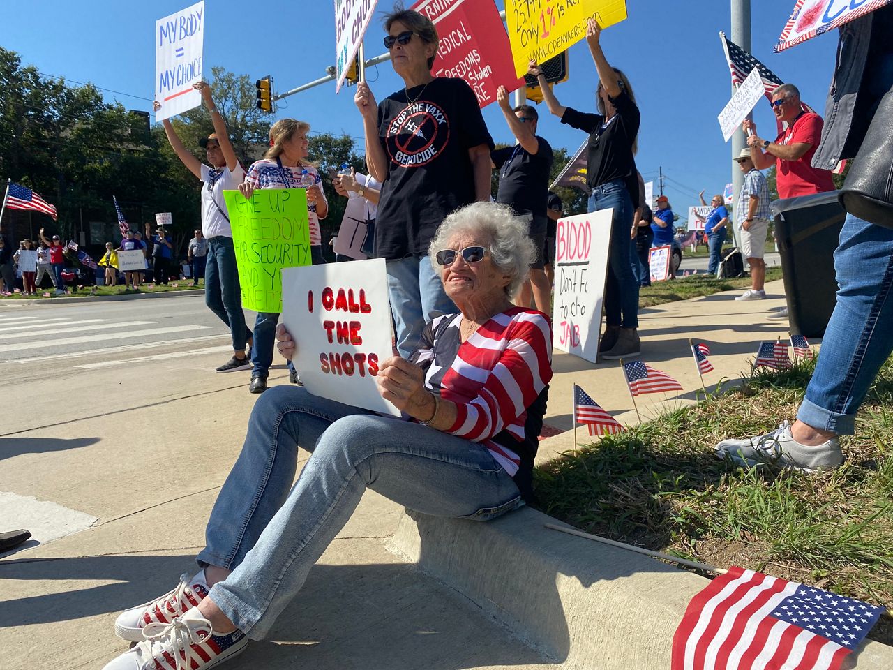 Airline Workers Ban Together in Protest of Federal Vaccine Health Mandate