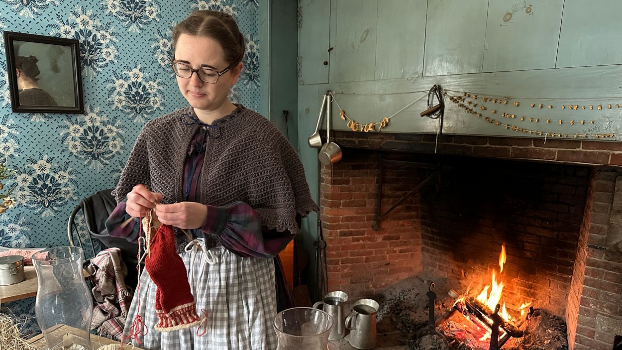 'Christmas by Candlelight' returns to Old Sturbridge Village