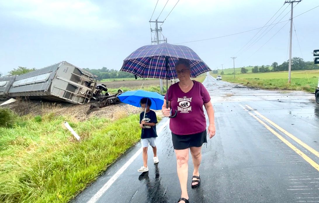 1 dead after semi-truck and train crash