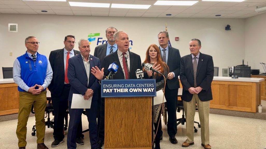 Wisconsin lawmakers propose new regulations for data centers