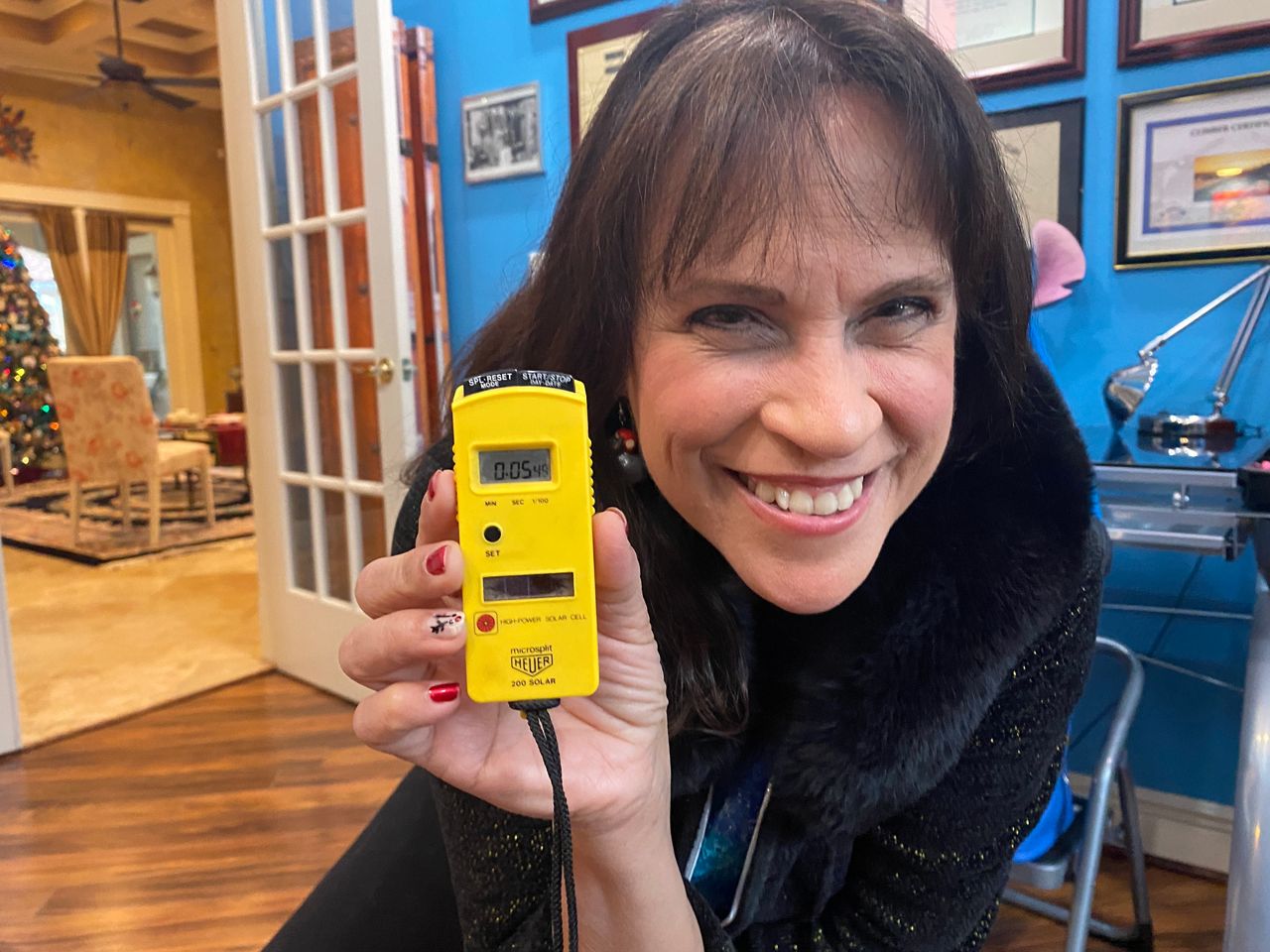 Guinness World Record fastest talking woman uses her skills to teach ...