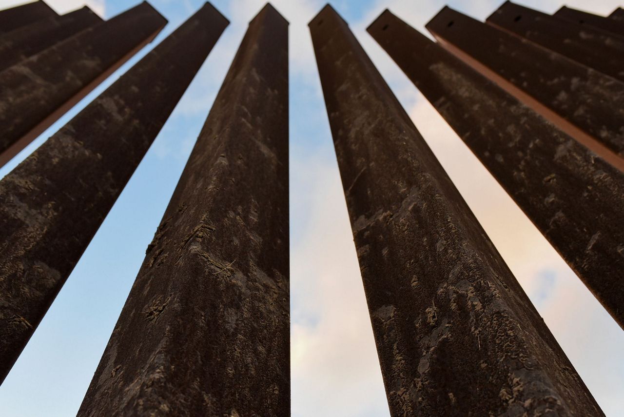 Biden's movable wall is criticized by environmentalists and those who ...
