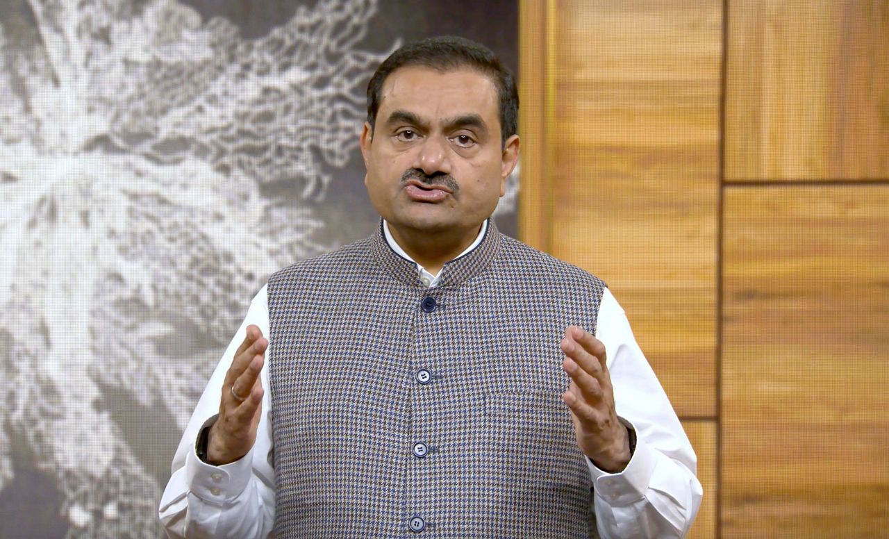 Adani scraps $2.5B share sale after fraud claims hit stock