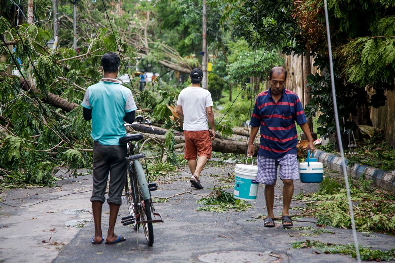 Cyclone left deaths, much destruction in India, Bangladesh