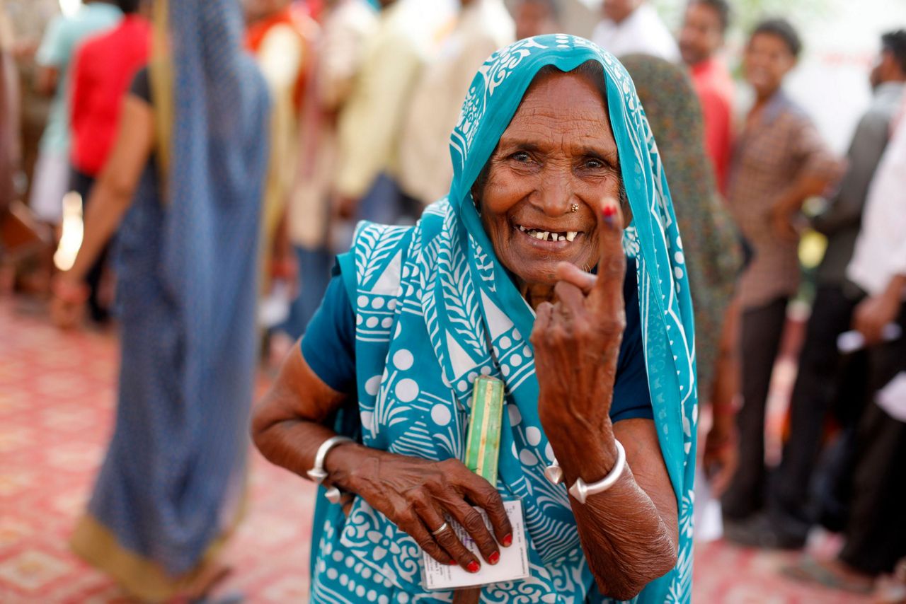 Final round of voting underway in India's marathon elections