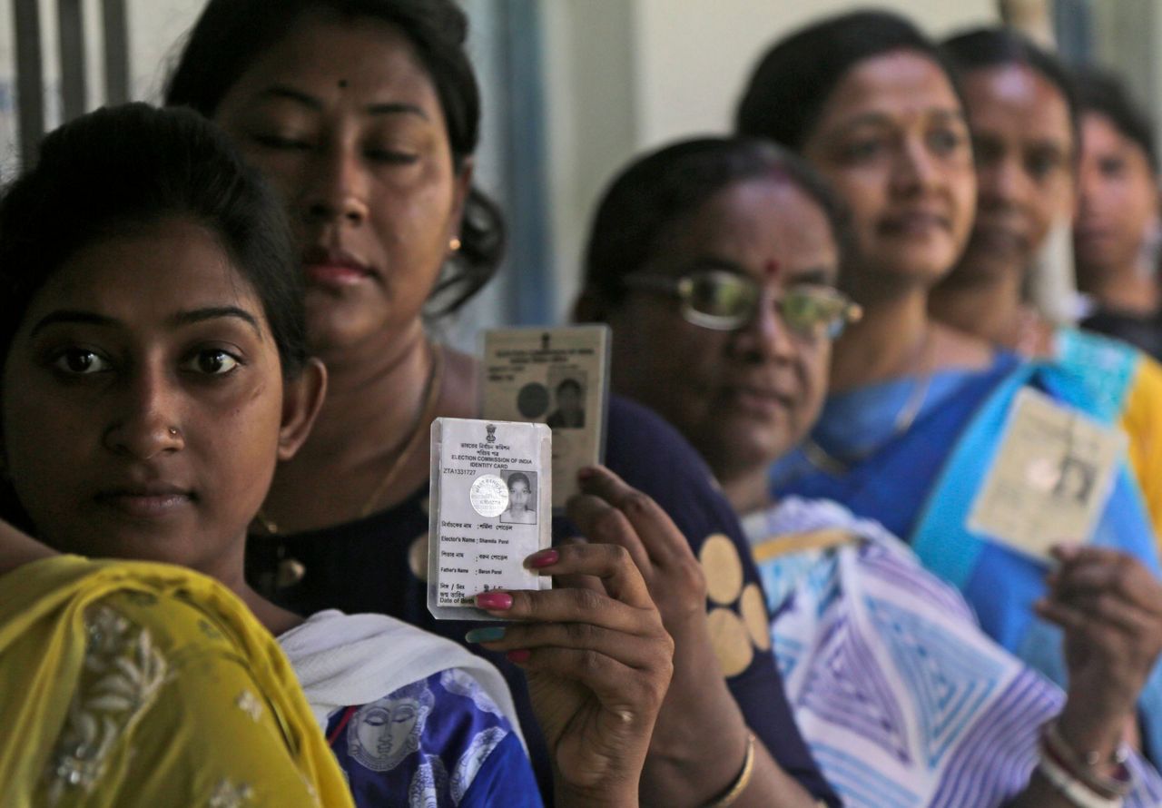 Gandhis hope to keep seats in 5th phase of India's elections