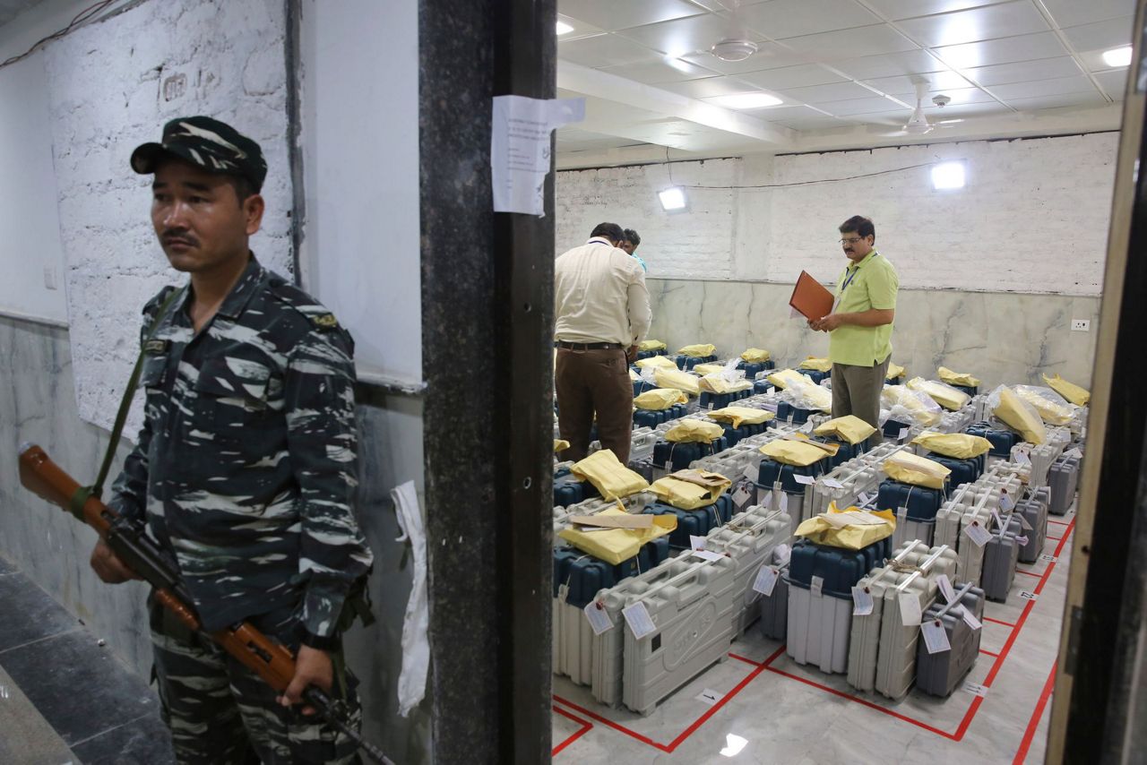 Vote counting begins in India, Modi expected to hold power