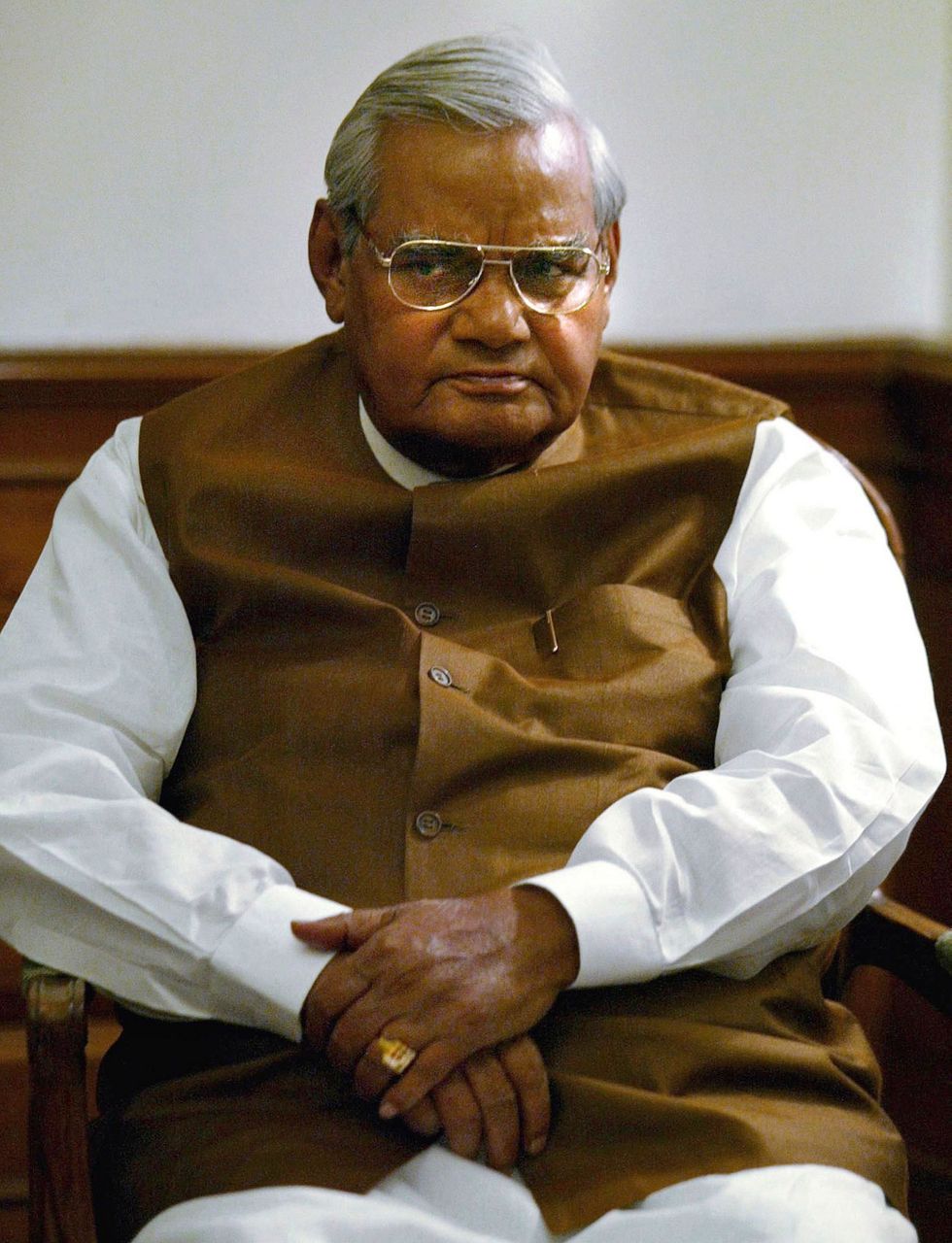 Former Indian PM Vajpayee dies after illness at age 93