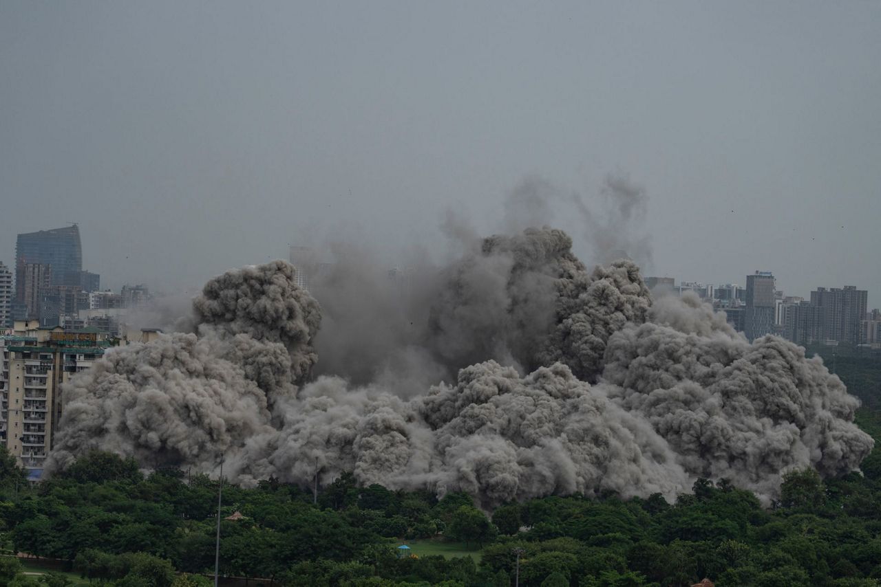 2 high-rise towers in India demolished for violating laws