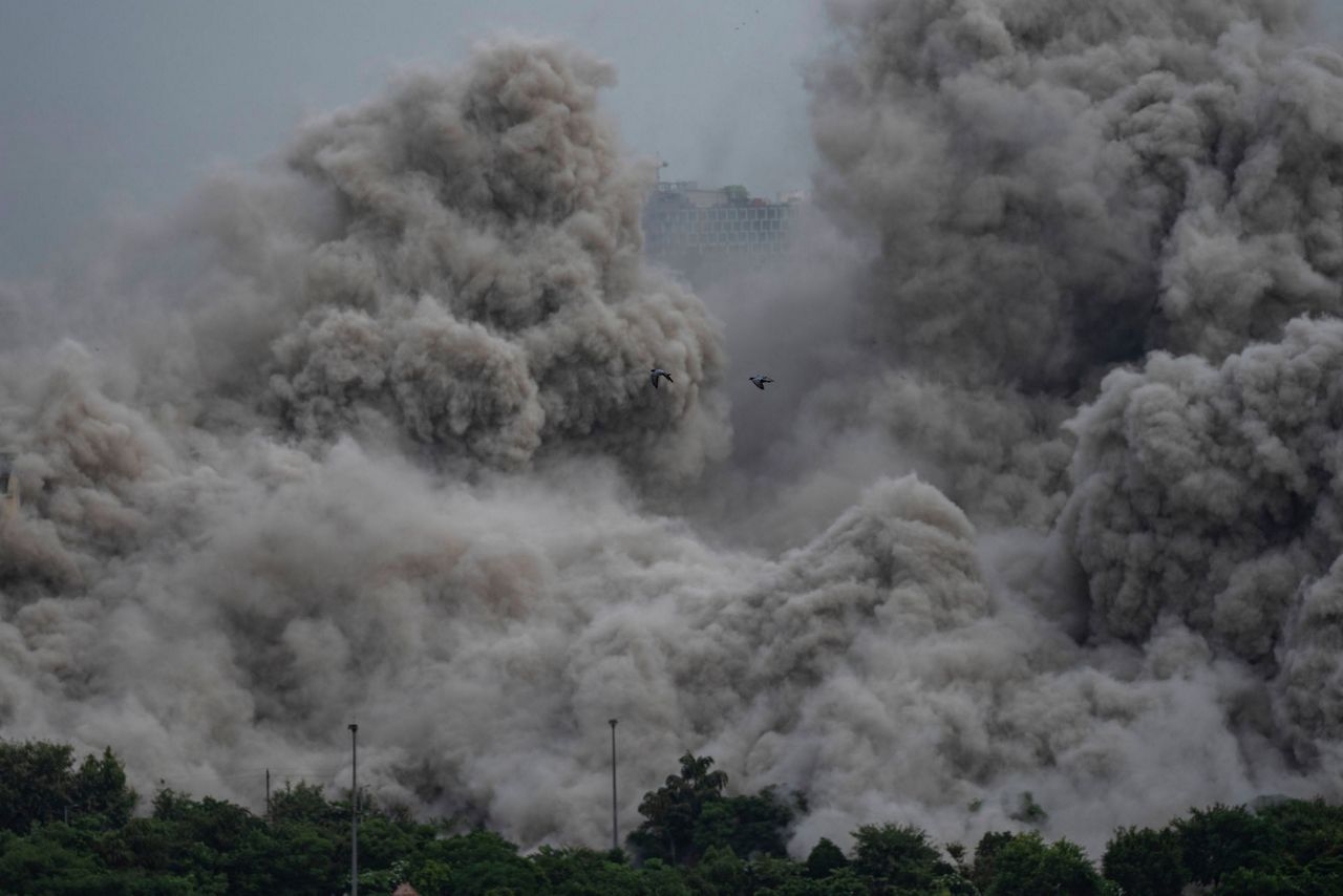 2 high-rise towers in India demolished for violating laws