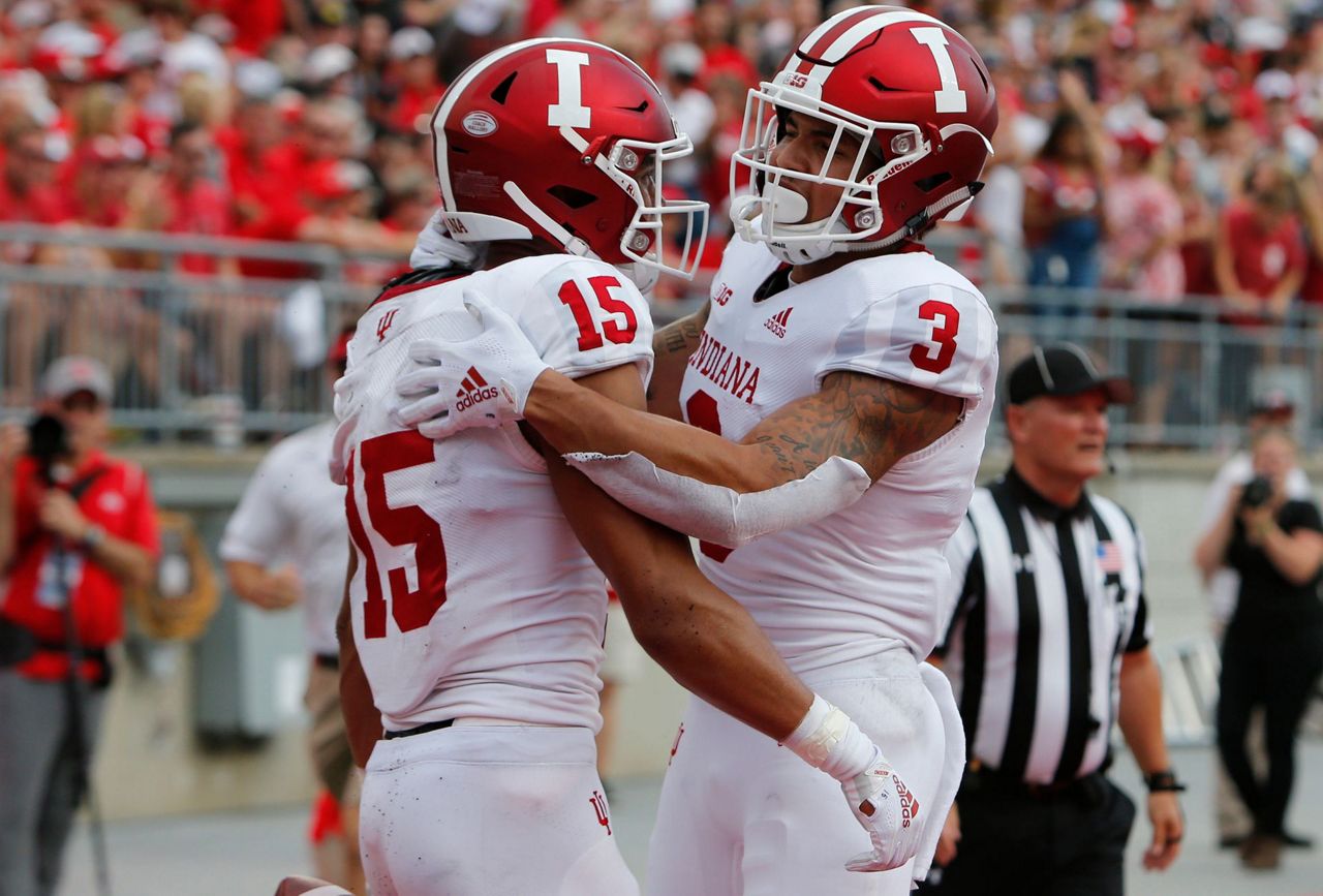 No. 3 Ohio State pulls away to beat pesky Indiana 49-26