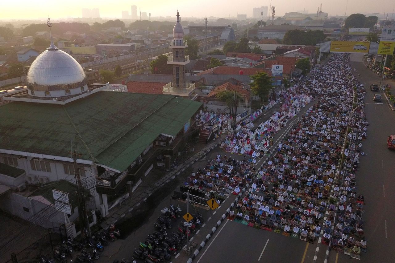 Indonesian Muslims fully celebrate Eid al-Fitr after 2 years